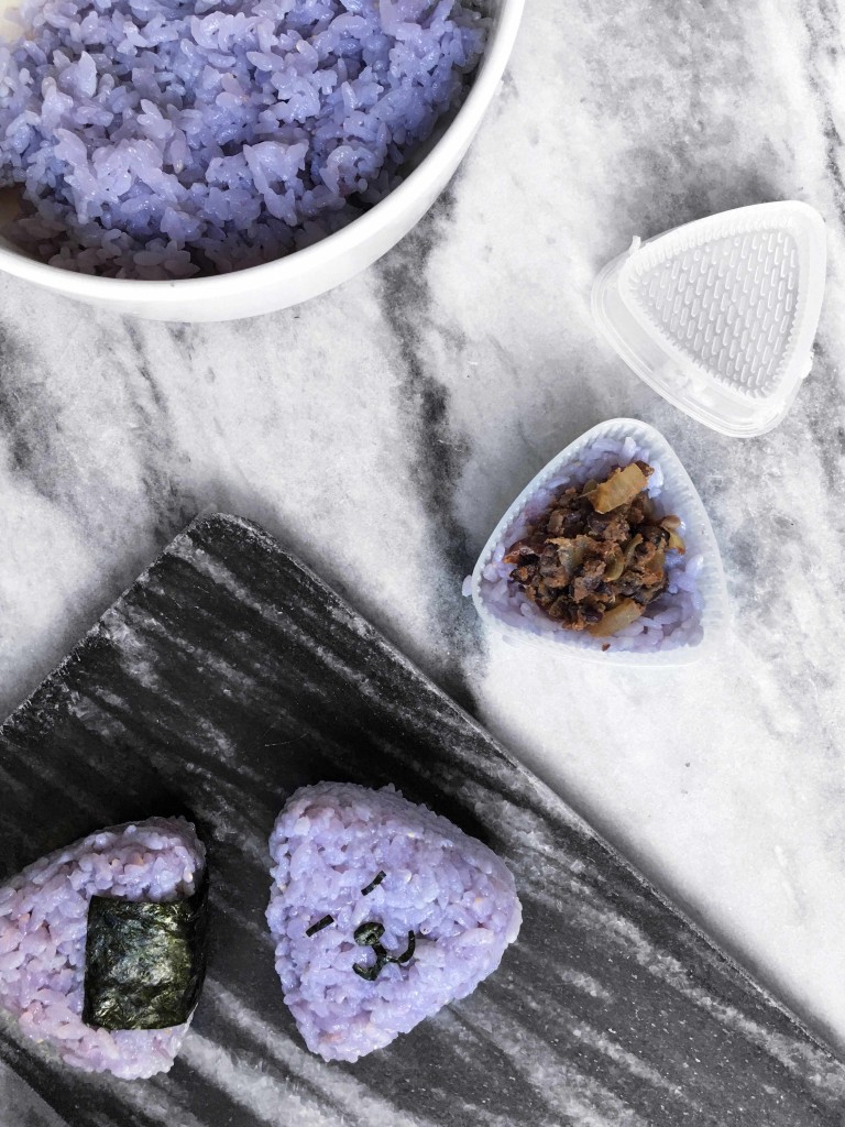 Spicy Black Bean Onigiri - the indigo kitchen